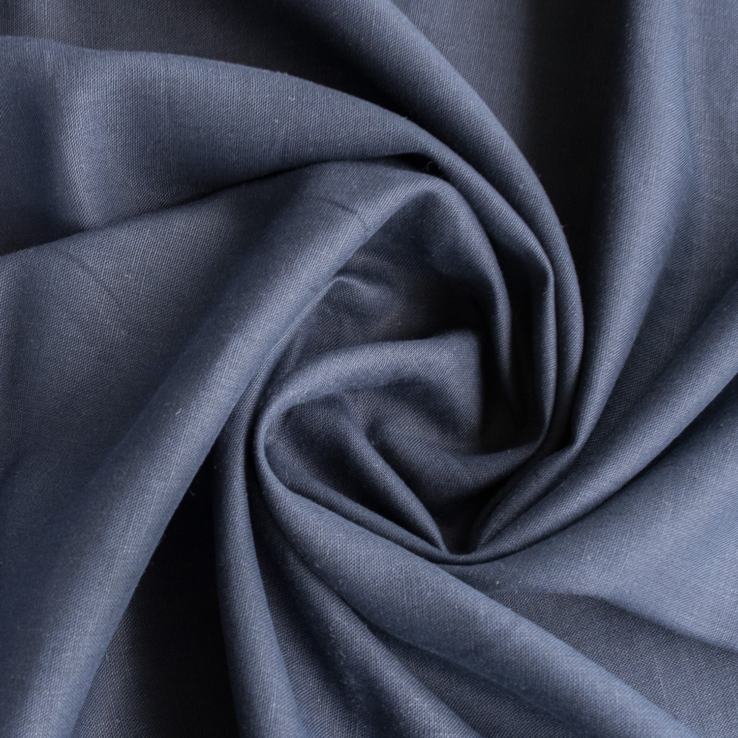 Navy Linen Fabrics: Elegant & Versatile | de Linum