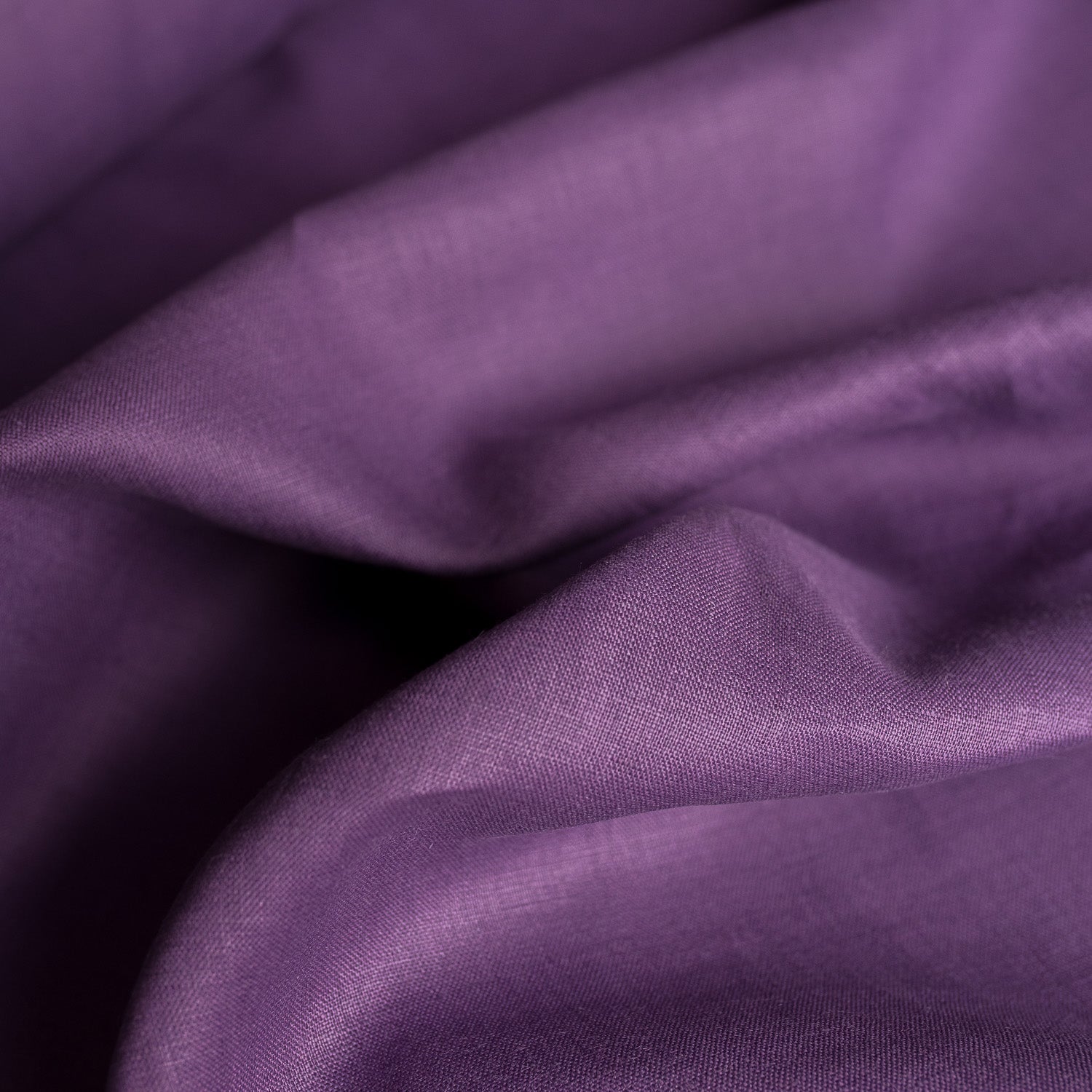 Dark Purple Linen Fabric - Stylish Comfort for Diverse Sewing Projects ...